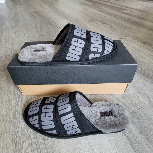 UGG | Shoes | Ugg Mens Scuff Graphic Band Slippers | Poshmark